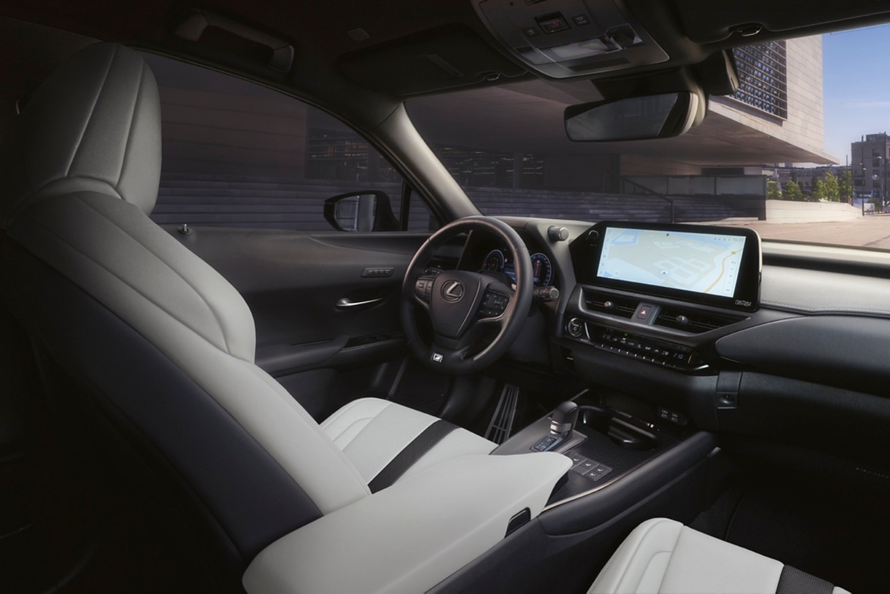Urbaani crossover Lexus UX | Lexus Suomi
